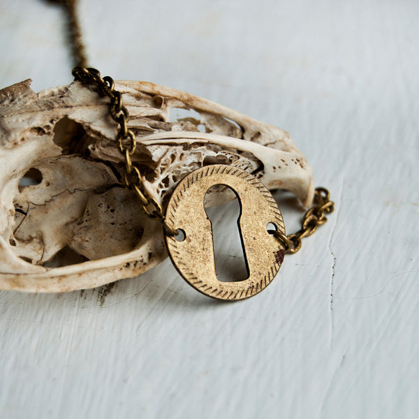 Vintage Brass Circle Keyhole Necklace | Red Heart 13